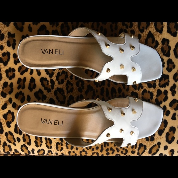 Vaneli | Shoes | Like New Vaneli Slides Size 85 White Leather With Gold ...